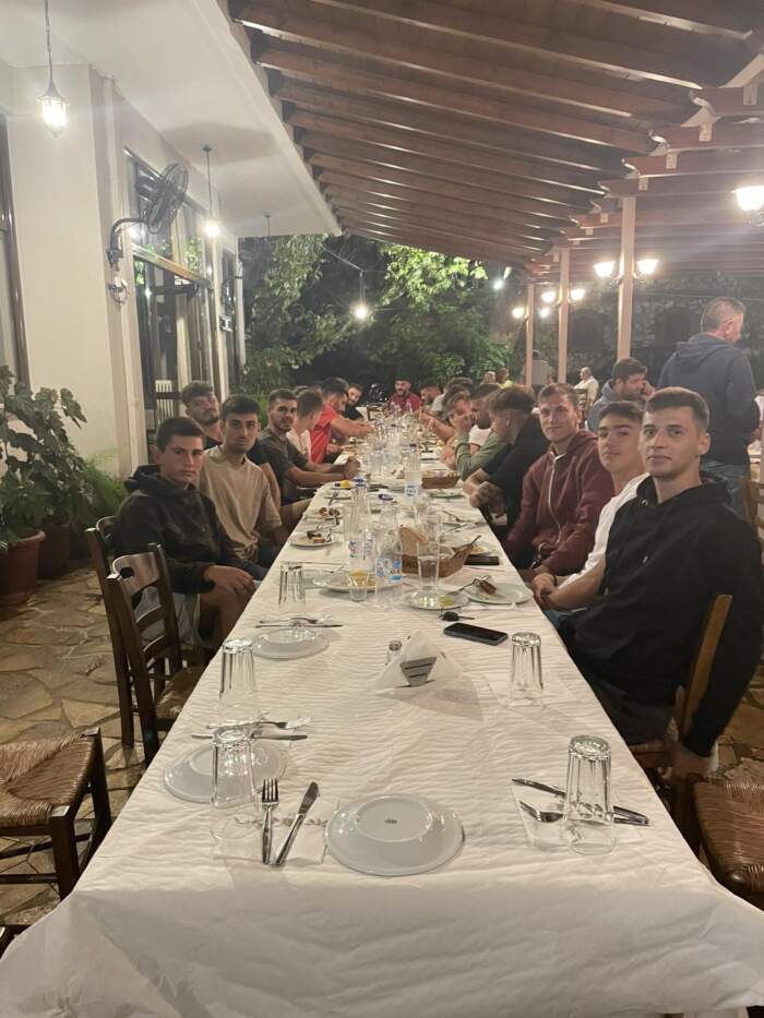 ΕΡΑΝΗ ΦΙΛΙΑΤΡΩΝ: Τραπέζι της διοίκησης στο ποδοσφαιρικό τμήμα – Taklin.gr