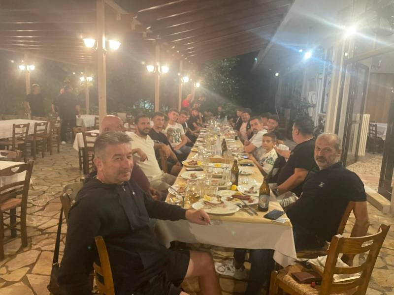 Δείπνο συσπείρωσης για την Εράνη Φιλιατρών εν όψει της πρεμιέρας με τον ...